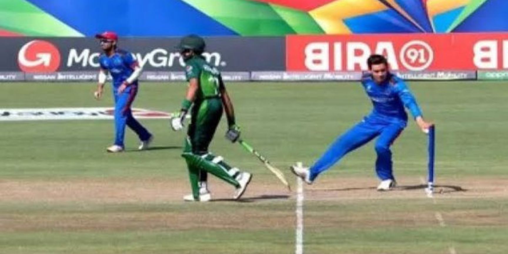 Cricket mankading explanation - ANU Cricket Club